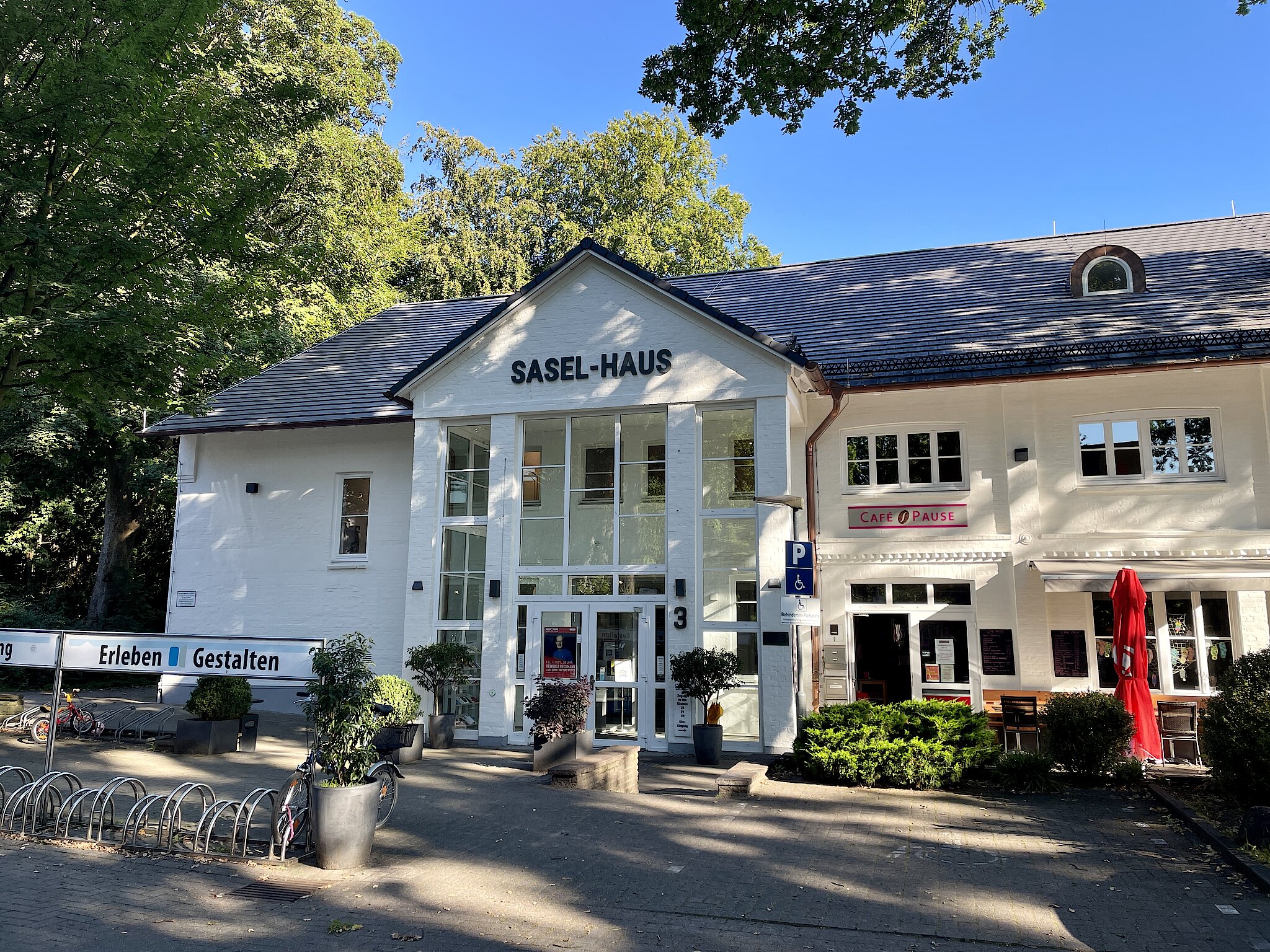 Energetische Dachsanierung Sasel-Haus | Sprinkenhof GmbH | Sprinkenhof ...